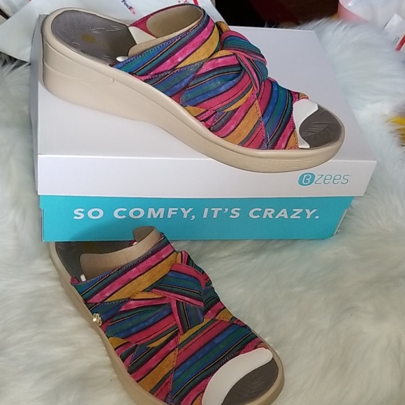 Bzees | Shoes | Bzees Smile Wedge Sandal Raspberry Footwear Shoes ...